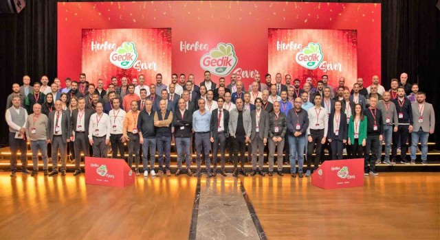 Kanatlı sektörünün ihracat şampiyonu Gedik Piliç 2023 hedeflerini belirledi Kanatlı sektörünün ihracat şampiyonu Gedik Piliç 2023 hedeflerini belirledi